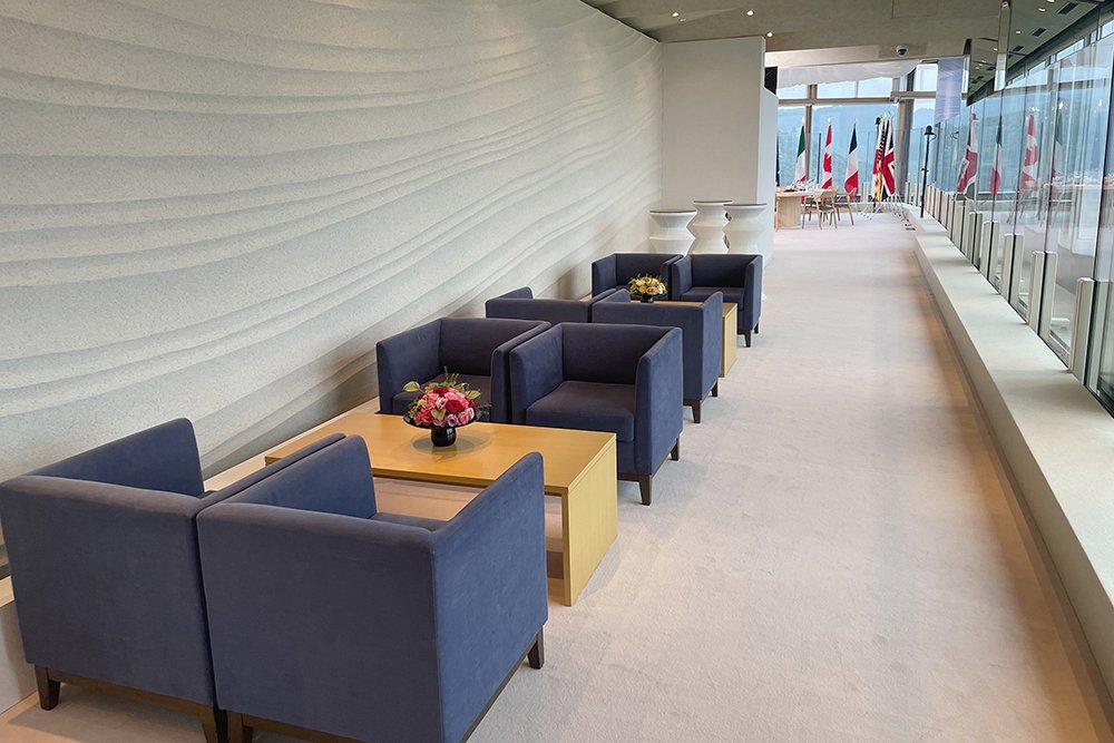 「G7広島サミット」首脳ラウンジに設置した左官壁面「爽 -sou-」をコングレ東京本社に展示します | 株式会社コングレ